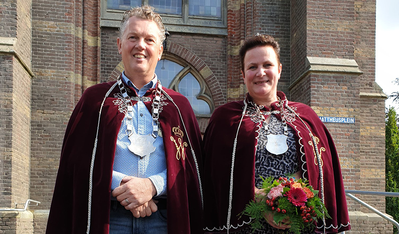 Marcel Hulshof kroont zich tot kermiskoning van Azewijn | De Diemse Courant